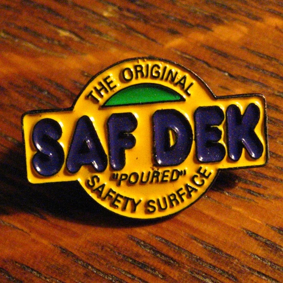 Saf Dek | Accessories | Saf Dek Handyman Flooring Hardware Lapel Pin ...